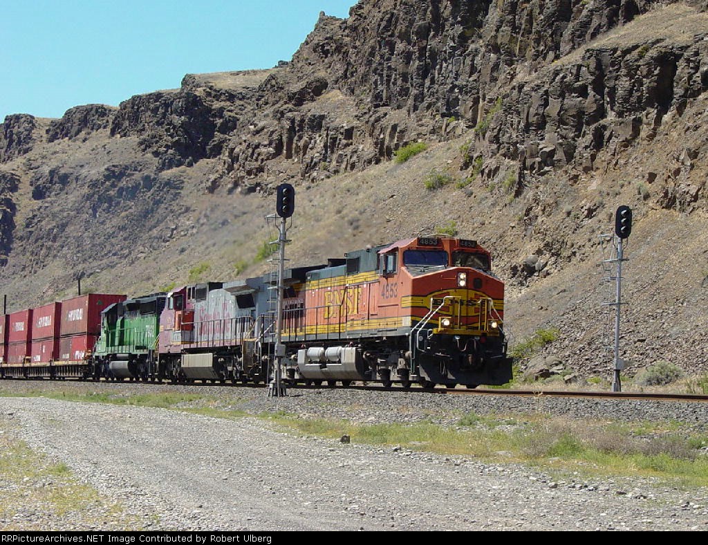 BNSF 4853 BNSF 871 FURX 7932
